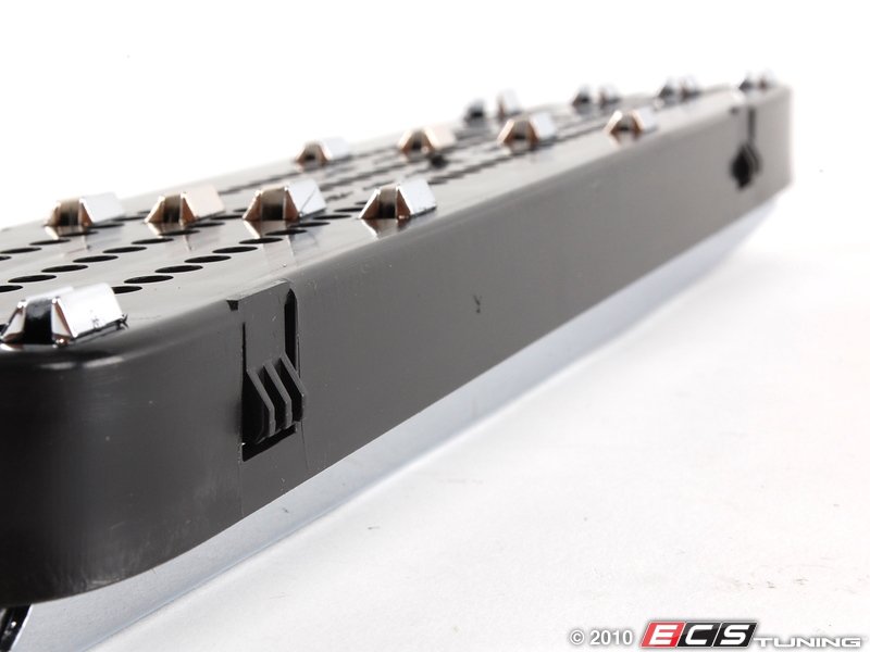 Genuine BMW - 51132694608 - E46 M3 Fender Grille - Right Side (51-13-2 ...