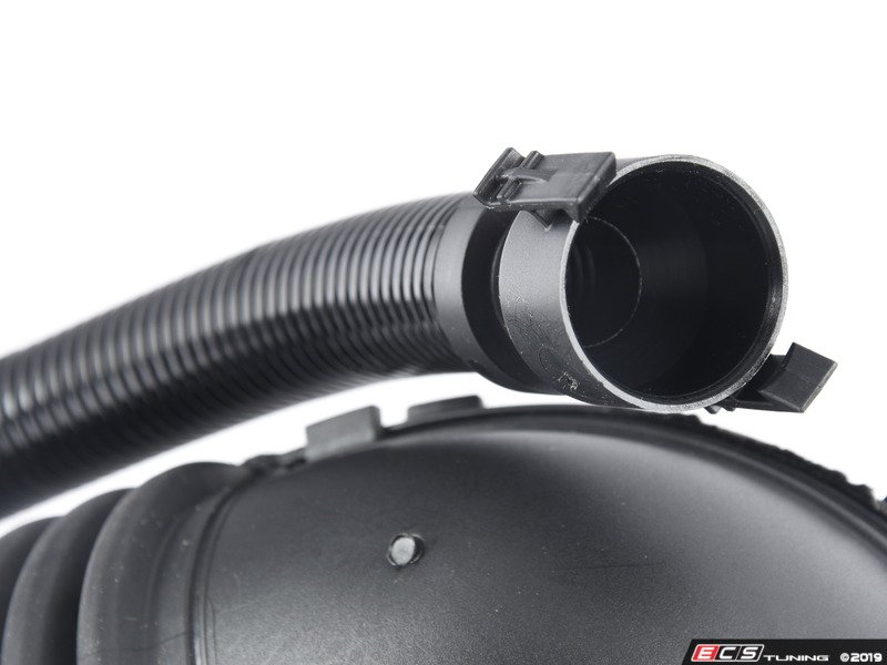 Genuine BMW - 13717804846 - FILTERED AIR PIPE (13-71-7-804-846)