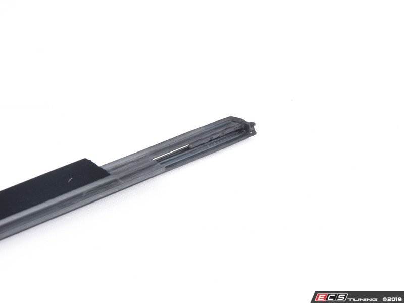 Genuine Volkswagen Audi - 5K6839477D5AP - SEAL (5K6 839 477 D 5AP)