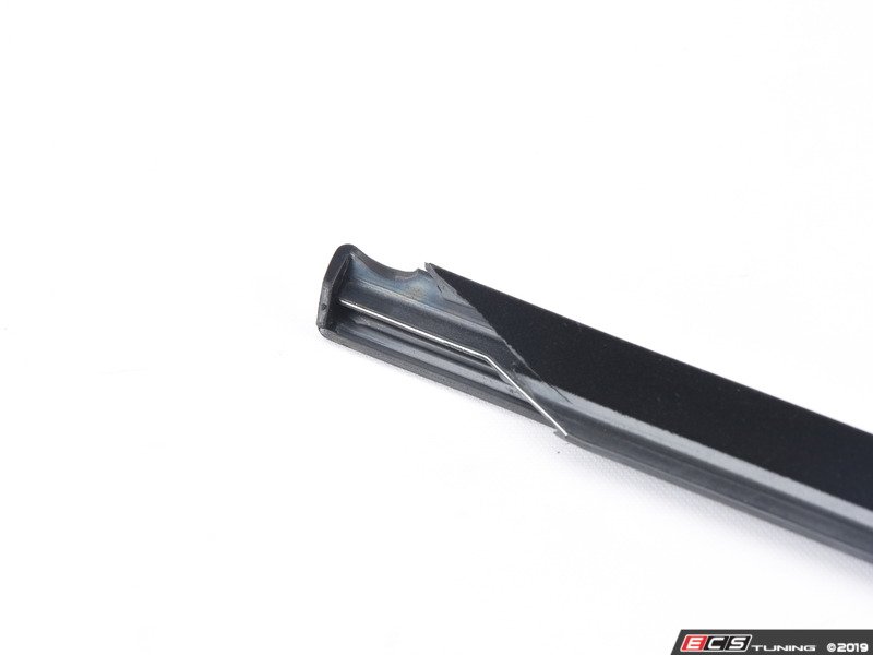 Genuine Volkswagen Audi - 5K6839477D5AP - SEAL (5K6 839 477 D 5AP)