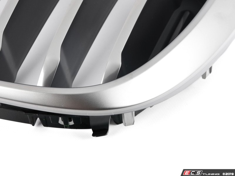 Genuine BMW - 51137464921 - Front Grill - Left - Mpa (51-13-7-464-921)