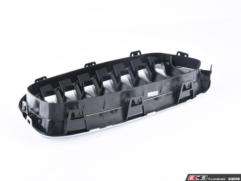 Genuine BMW - 51137424778 - Grille - Front - Right (51-13-7-424-778)