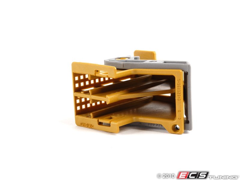 Genuine Mercedes Benz - 0525457826 - BELL HOUSING