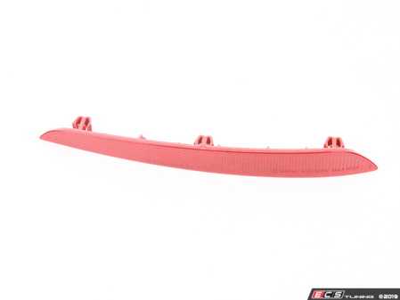 Genuine BMW - 63147388766 - Reflector - Bumper Cover (Red) (63-14-7-388 ...