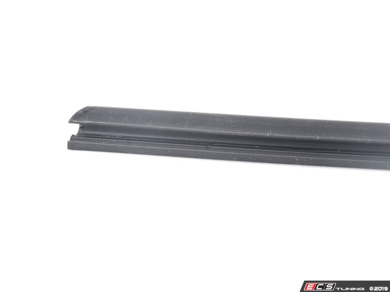 URO - 51317166841 - Windshield Trim