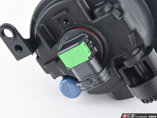 Genuine Volkswagen Audi - 3D0941699C - Fog Light - Left (3D0 941 699 C)