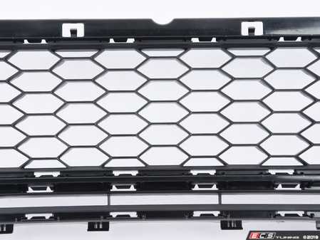Genuine Volkswagen Audi - 5GM853677G9B9 - GRILLE (5GM 853 677 G 9B9)