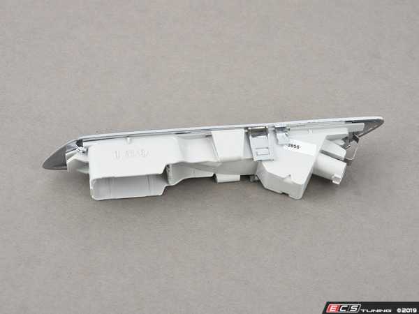 Genuine BMW - 63137154167 - F10 Front Side Marker - Left (63-13-7-154-167)