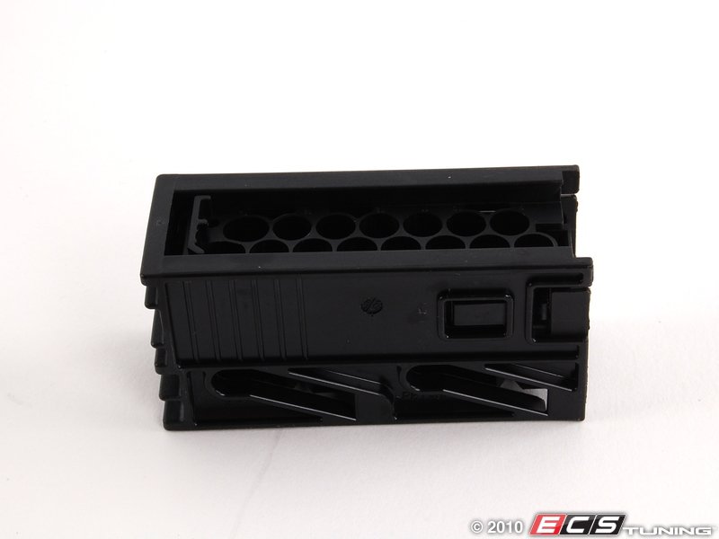 Genuine BMW - 61131382566 - PLUG HOUSING (61-13-1-382-566)