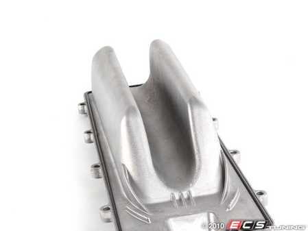 Genuine BMW - 11147507278 - Valley Pan Cover With Seal (11-14-7-507-278)