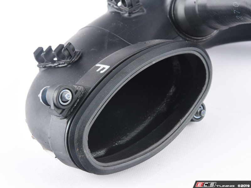 Genuine BMW - 13717790552 - AIR TUBE (13-71-7-790-552)