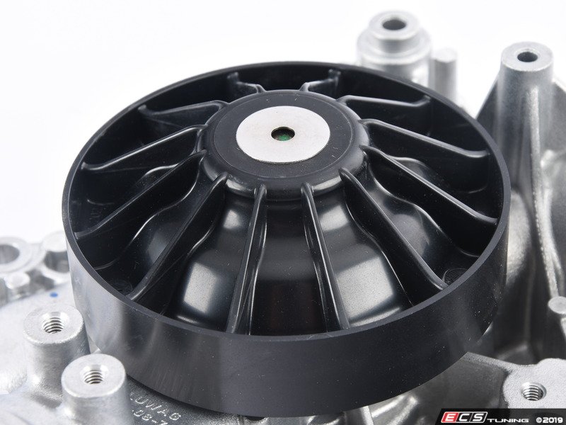 Genuine Mercedes Benz - 157200020180 - Remanufactured Water Pump Assembly