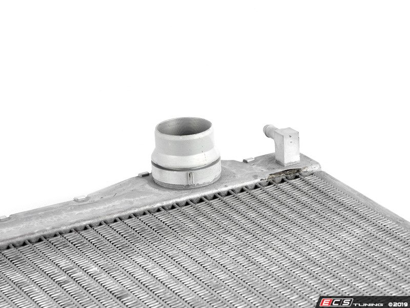 Nissens - 17117585036 - E70 Radiator