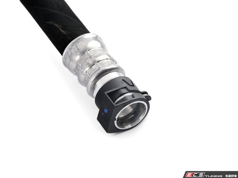 Genuine BMW - 17227589506 - Oil Cooling Pipe Outlet (17-22-7-589-506)