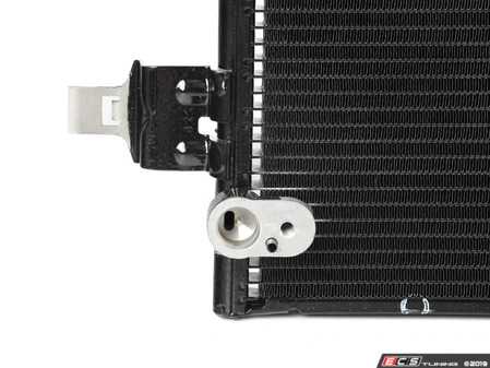 Genuine Volkswagen Audi - 4H0260403M - CONDENSER (4H0 260 403 M)