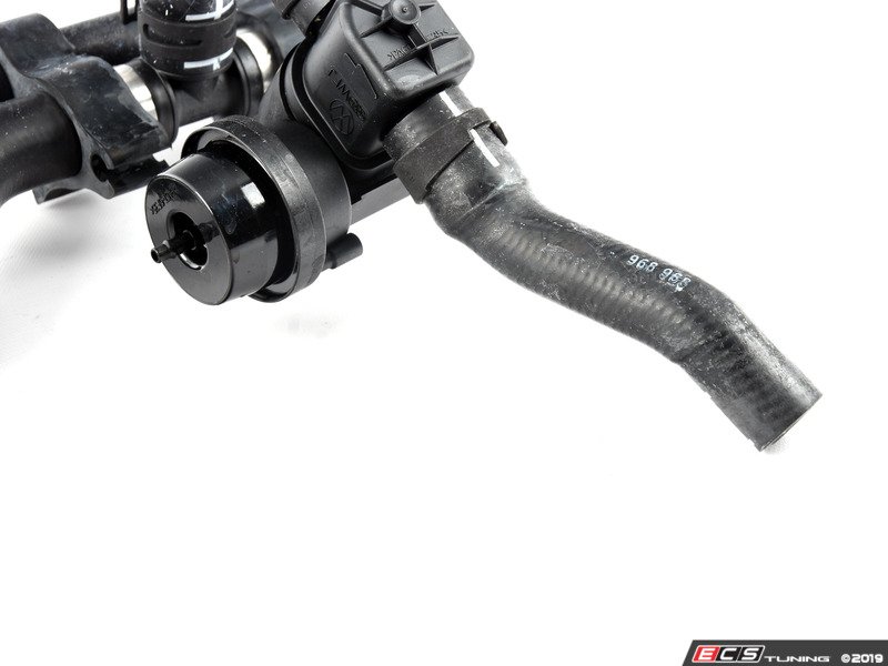 Genuine Volkswagen Audi - 7P6121156E - HOSE (7P6 121 156 E)