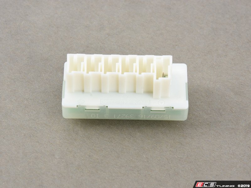 Genuine Mercedes Benz - 0045467740 - DISTRIBUTOR