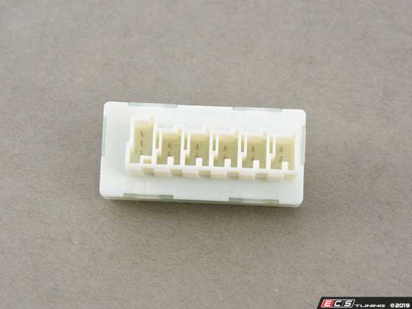 Genuine Mercedes Benz - 0045467740 - DISTRIBUTOR