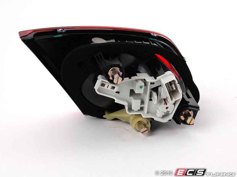 Genuine Volkswagen Audi - 3C8945308A - TAILLIGHT (3C8 945 308 A)