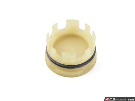 Genuine BMW - 11117797932 - END COVER WITH GASKET (11-11-7-797-932)