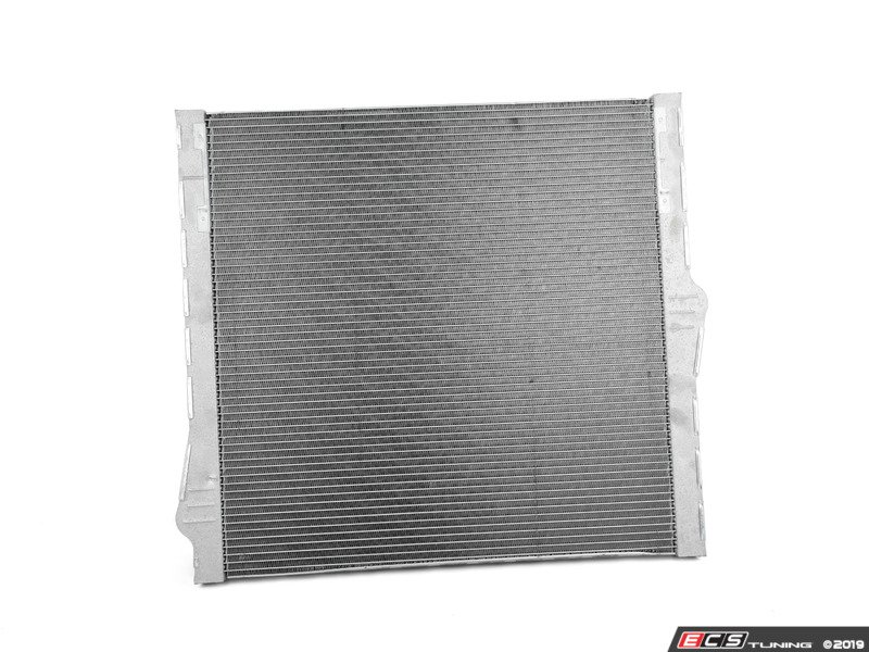 Genuine BMW - 17117585036 - Radiator (17-11-7-585-036)