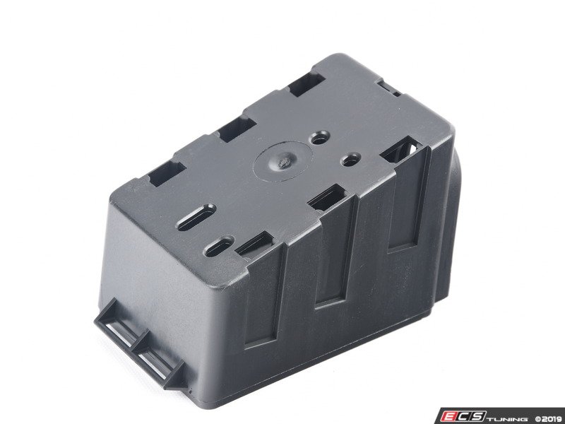 Genuine BMW - 61131382419 - 8-WIRING BOX (61-13-1-382-419)