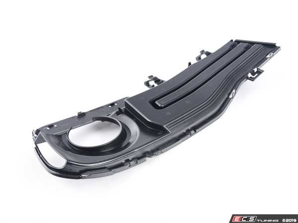 Genuine BMW - 51117396857 - CLOSED GRID, LEFT (51-11-7-396-857)