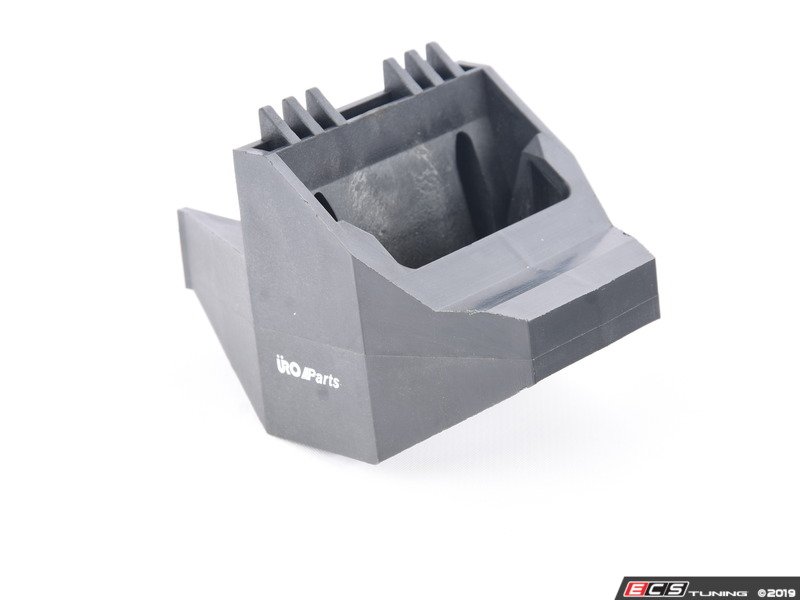 URO - 17111436264 - E46 Z4 Radiator Mounting Bracket