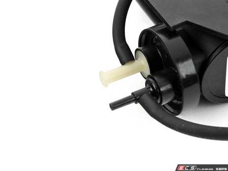 Genuine Mercedes Benz - 4635500183 - PUMP