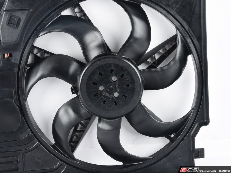 Genuine BMW - 17427617609 - FAN HOUSING WITH FAN (17-42-7-617-609)