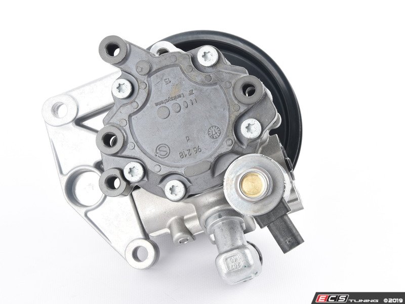 Genuine Mercedes Benz - 006466450180 - REMAN POWER STEERING PUMP
