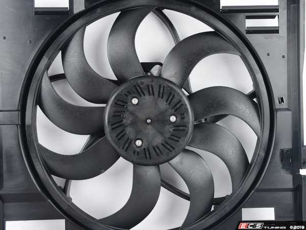 Genuine BMW - 17428625440 - FAN HOUSING WITH FAN (17-42-8-625-440)