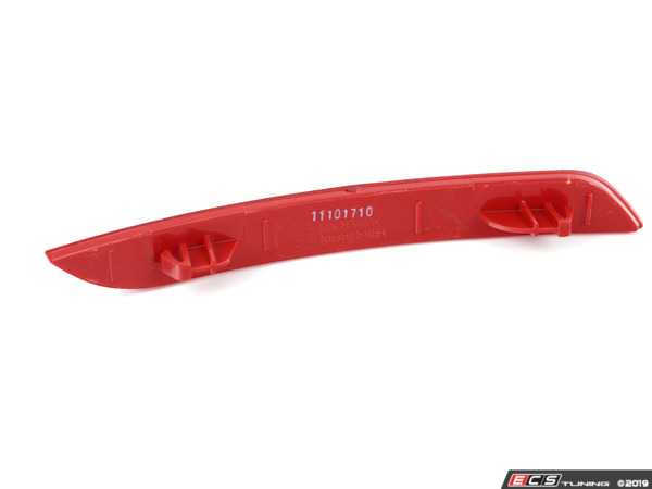 TYC - 63147382234 - Rear reflector - right