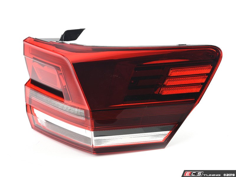 Genuine Volkswagen Audi - 3CN945096B - Outer Tail Light - Right (3CN ...