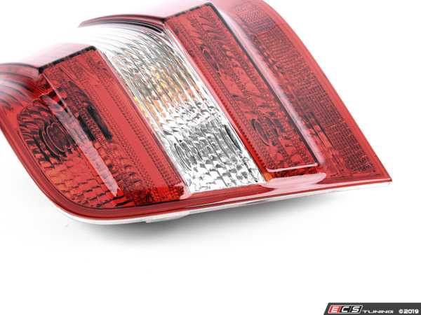 Genuine Mercedes Benz - 1649061000 - Tail Lamp Assembly