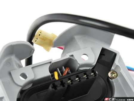 Genuine BMW - 63126901481 - BRACKET (63-12-6-901-481)