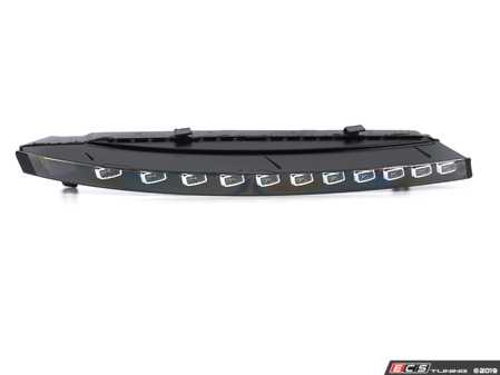 Genuine Volkswagen Audi - 4L0953042E - Front Turn Signal - Right (4L0 ...