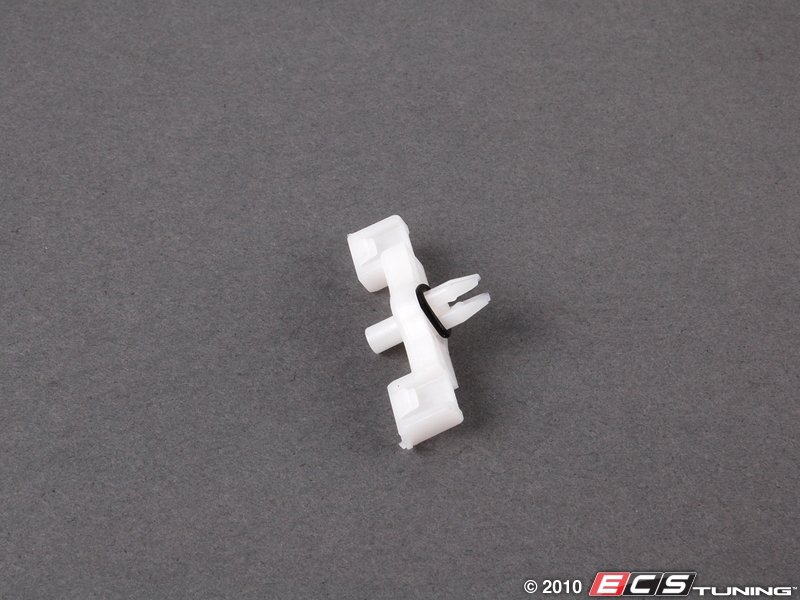 Genuine Volkswagen Audi - 7L0853547A - Lower door molding clip - Priced ...