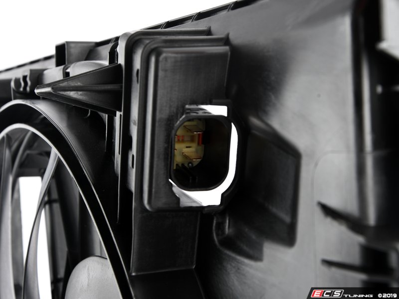 Genuine Mercedes Benz - 0999064000 - Engine Cooling Fan Assembly