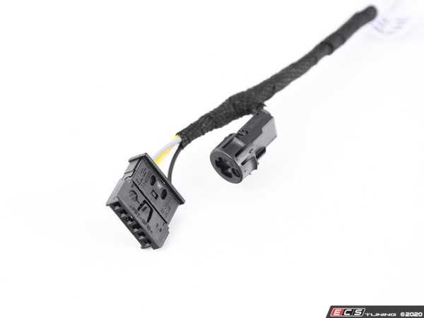 Genuine BMW - 32306866326 - connecting line, steering wheel (32-30-6 ...