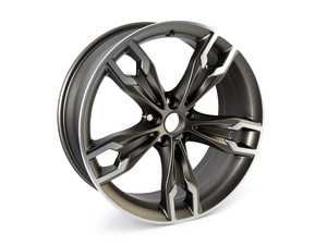 BMW G30 530i xDrive B48 2.0L OEM Alloy Wheels - ECS Tuning
