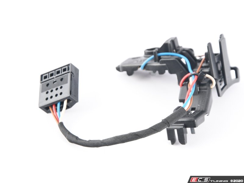 Genuine BMW - 63217366070 - Tail Light Bulb Holder - Right (63-21-7-366 ...