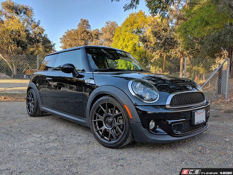 Konig - am87100456KT - 17" KONIG Ampliform Flow Formed Wheel Set - Dark ...