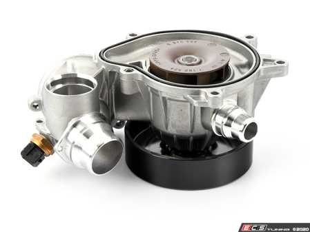 Genuine BMW - 11518657284 - Water Pump (11-51-8-657-284)