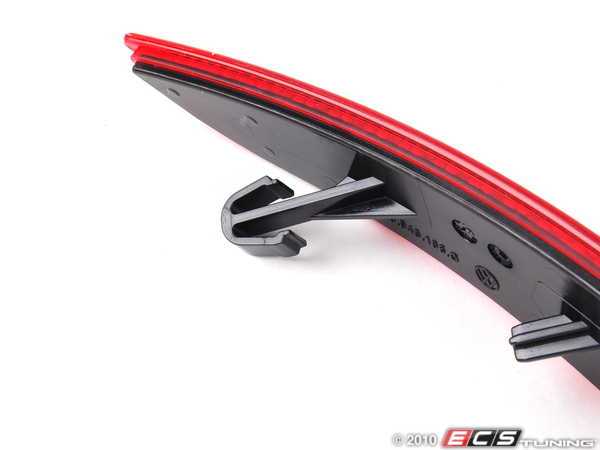 Genuine Volkswagen Audi - 5K0945106G - Bumper Reflector - Right (5K0 ...