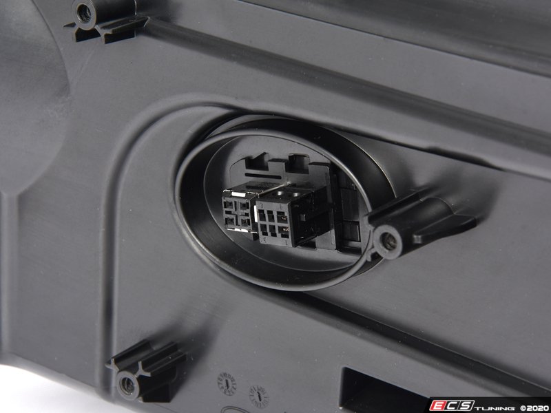 Genuine BMW - 63117348510 - Ahl-Xenon Headlight - Right (63-11-7-348-510)