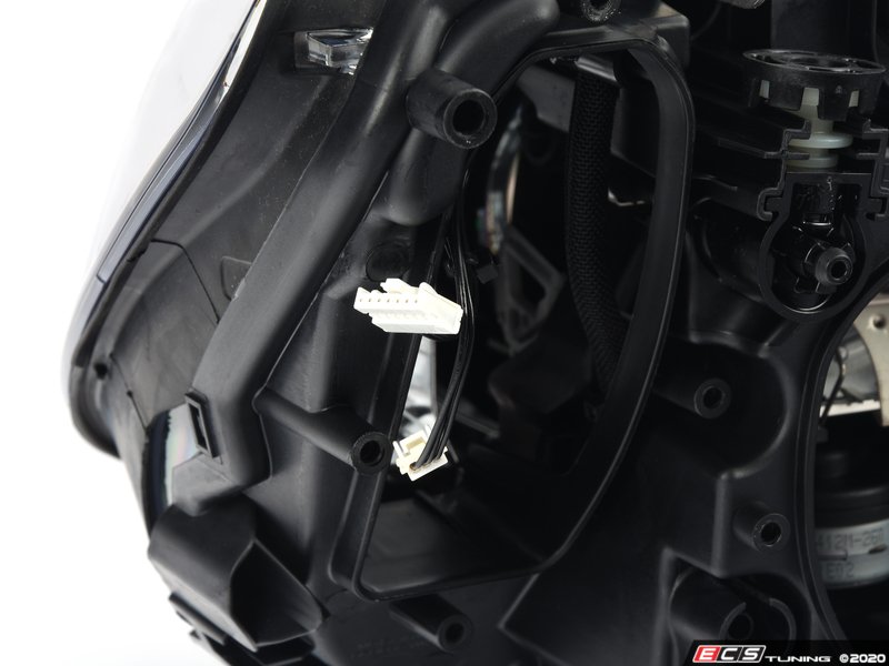 Genuine BMW - 63117348511 - Ahl-Xenon Headlight - Left (63-11-7-348-511)