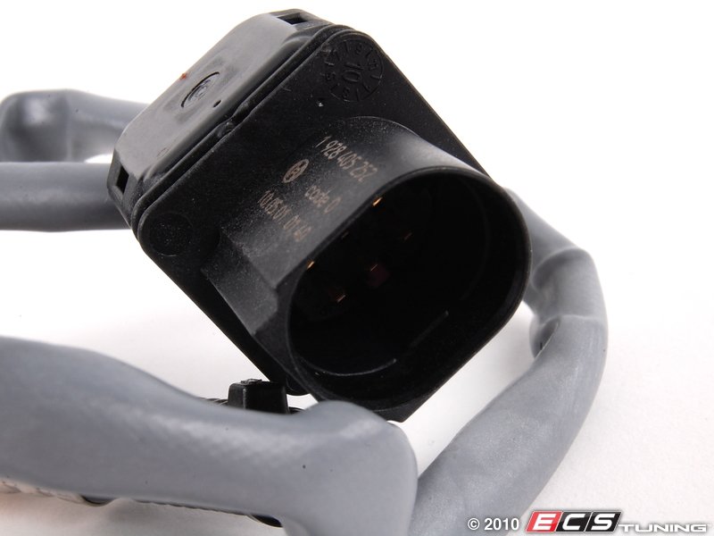 Genuine Volkswagen Audi - 1K0998262AD - Front Oxygen Sensor (1K0 998 262 AD)