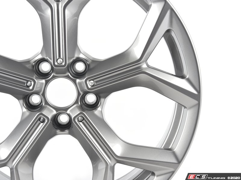 Genuine BMW - 36116877327 - Bmw Light Alloy Wheel Y-Spoke 693 - 19" (36 ...