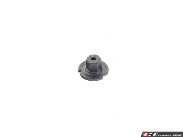 Genuine Mercedes Benz - 0009904662 - PLASTIC NUT